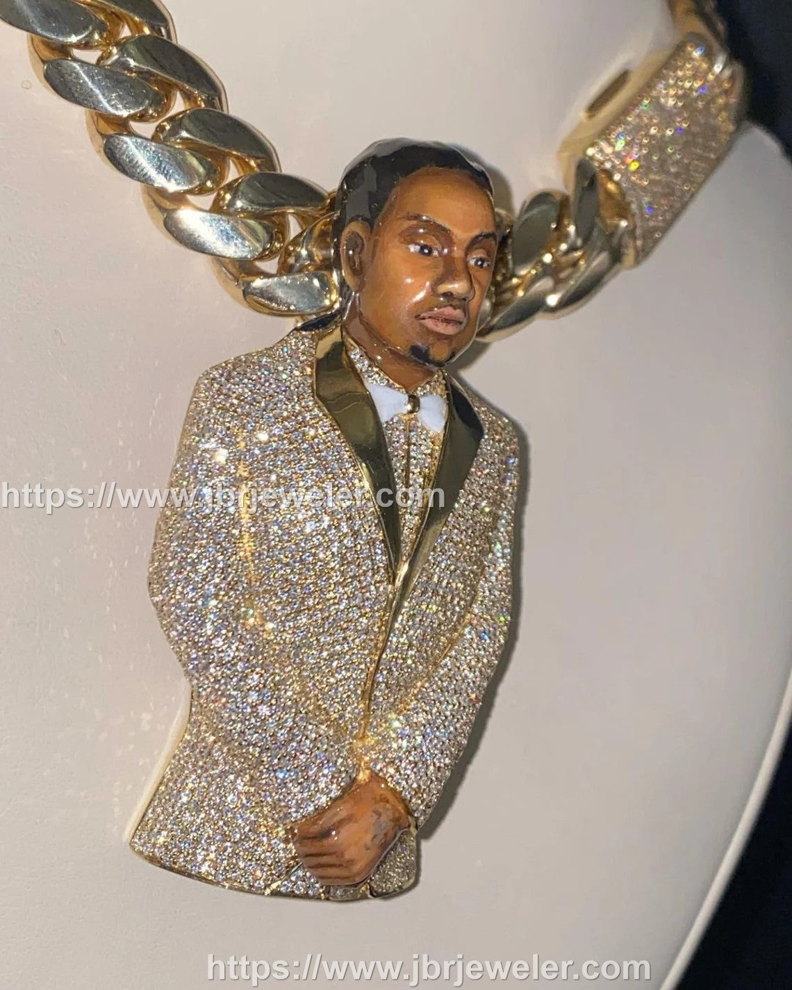 Round VVS Diamond Pink Sapphire Customized Iced Out Pendant